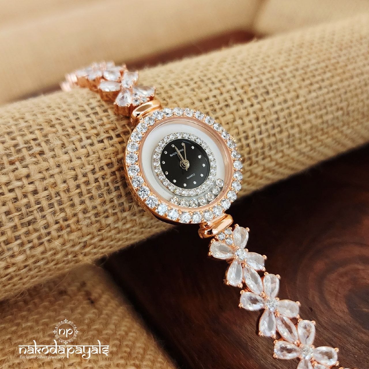 Movable Diamonds Rose Gold Watch (W0167) – Nakoda Payals