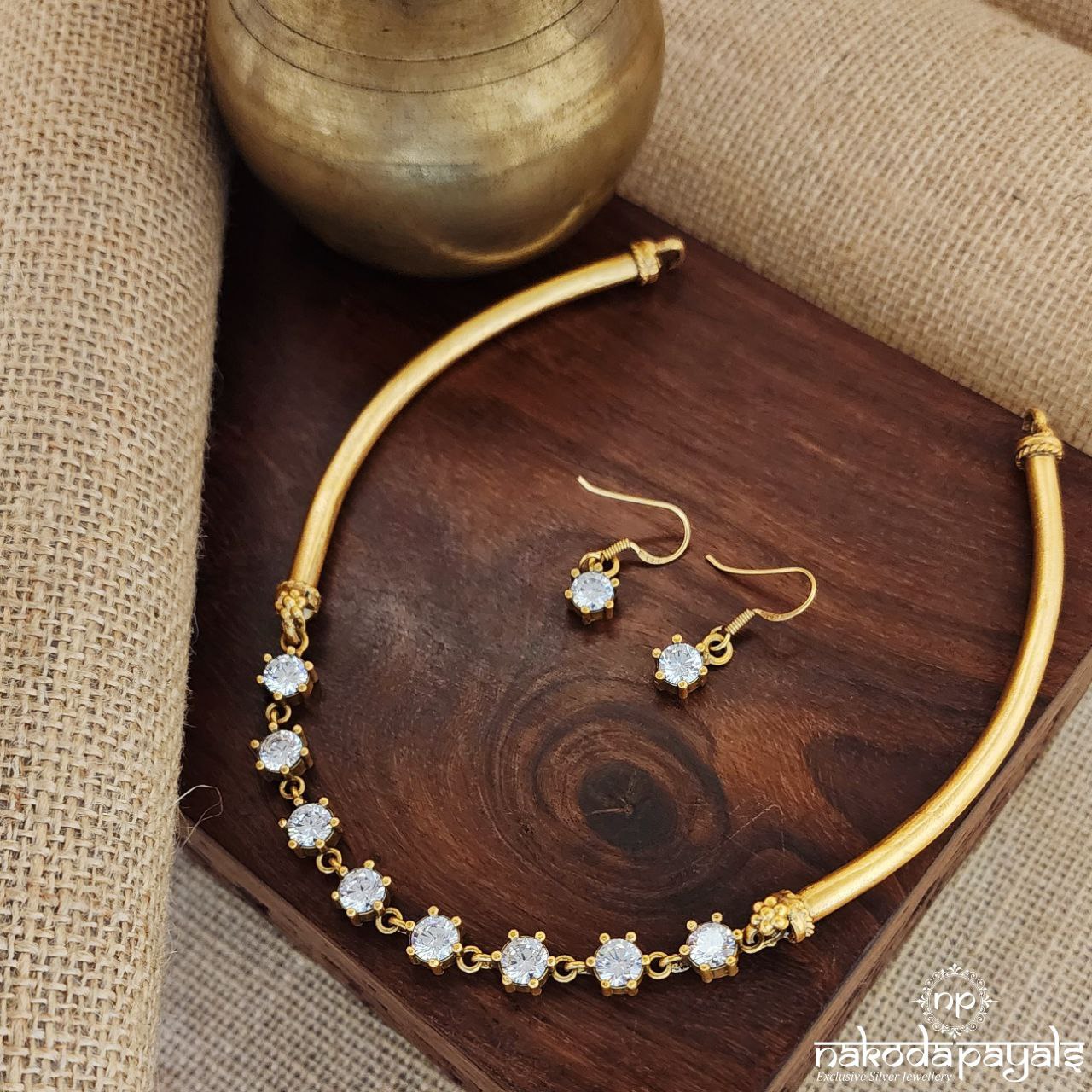 Half Hasli stones Chain Neckpiece With Hangings (Gn8348) – Nakoda Payals