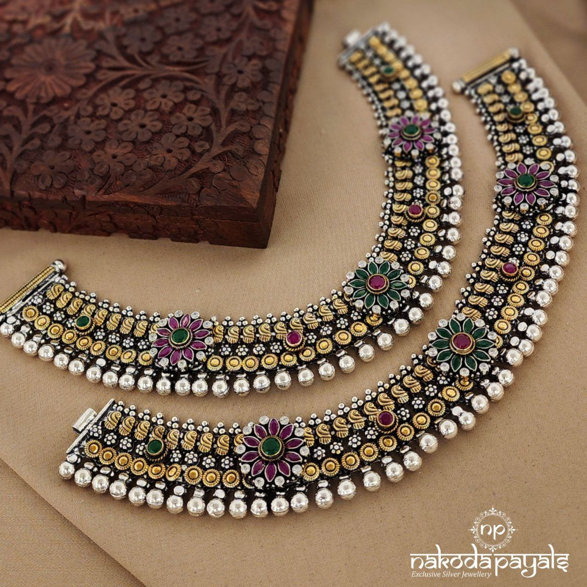 Pink Floral Dual Tone Anklets (A5561) – Nakoda Payals