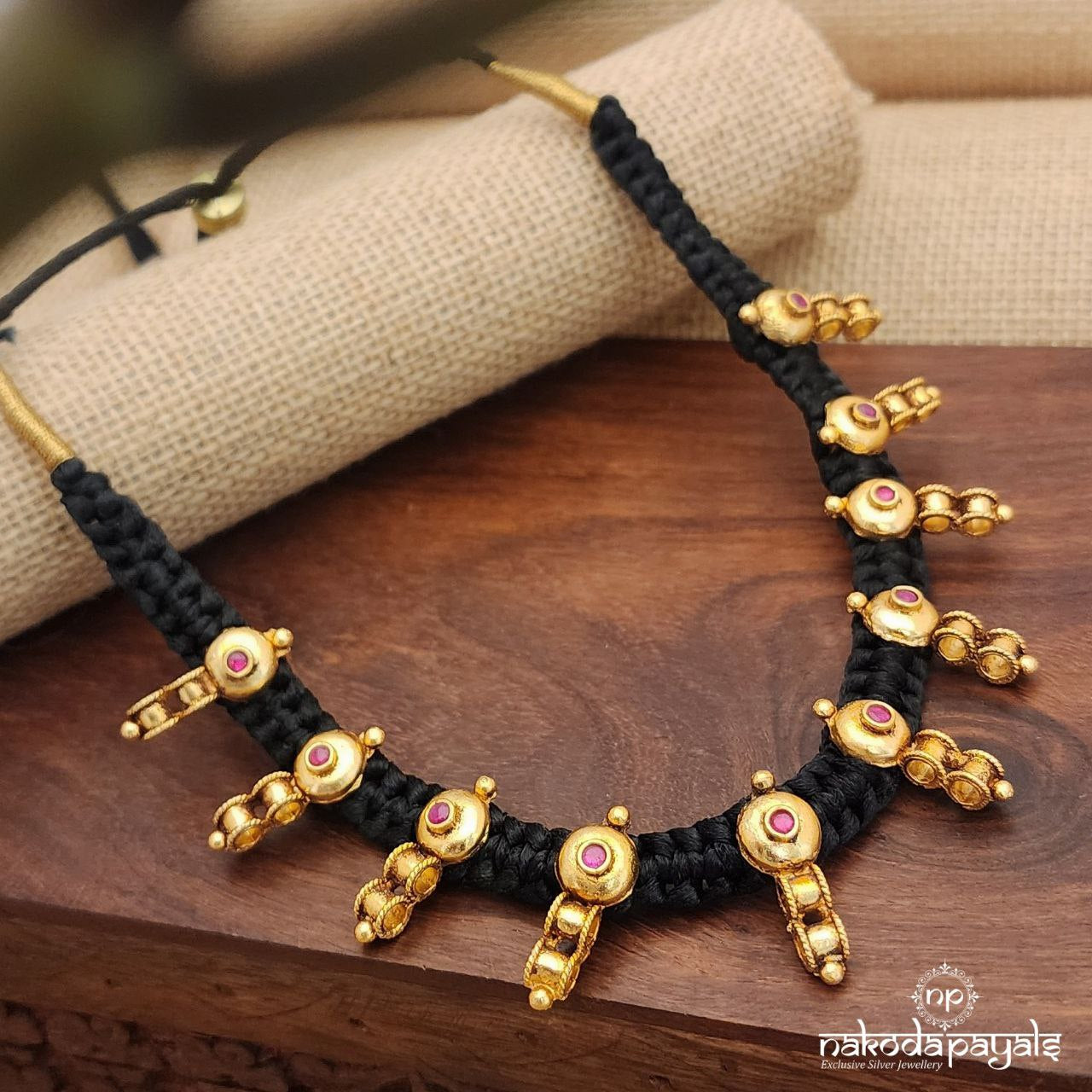 Braided Wheel Kemp Choker (Gn8059) – Nakoda Payals