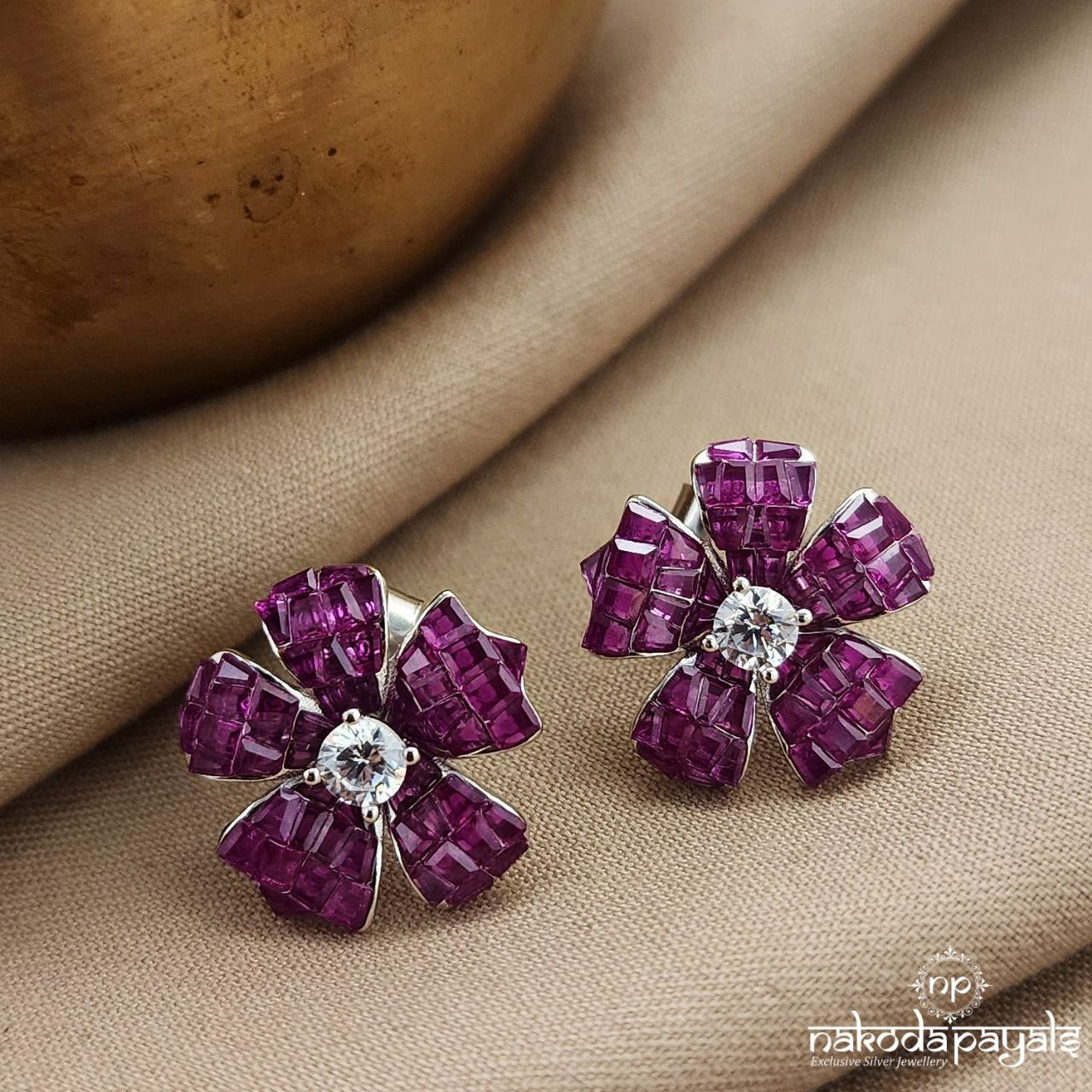 Mini Pink Flower Earrings (St3399) – Nakoda Payals