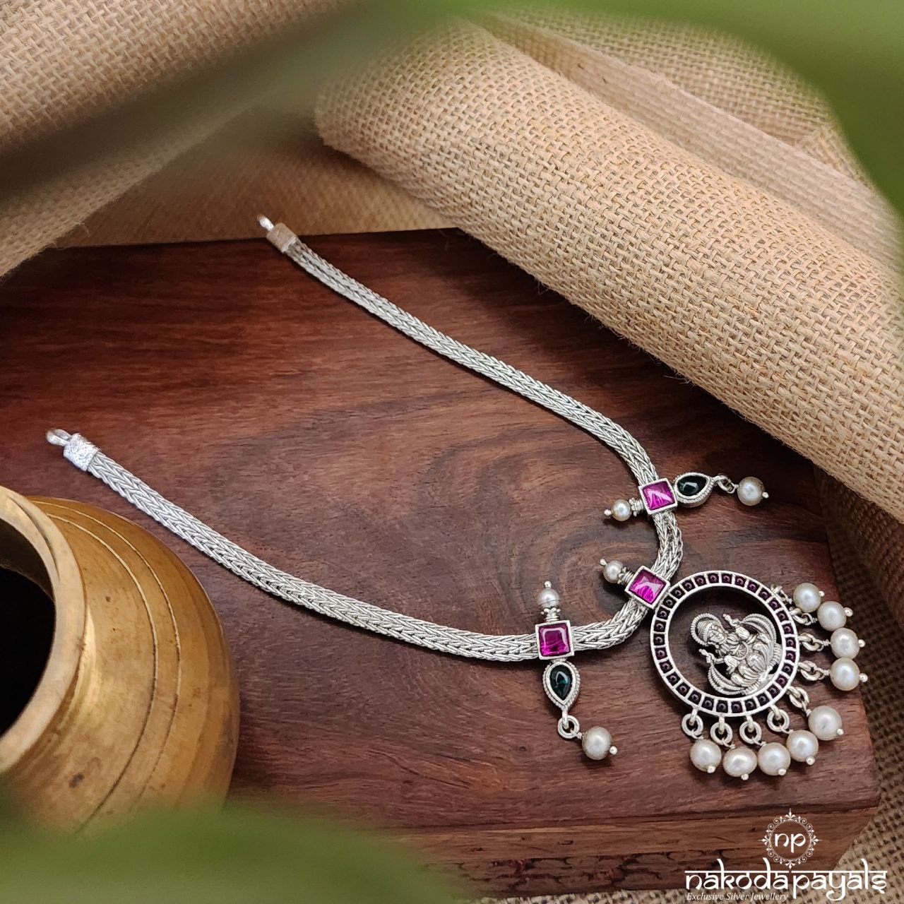 Simple Kundan Neckpiece (N10117) – Nakoda Payals