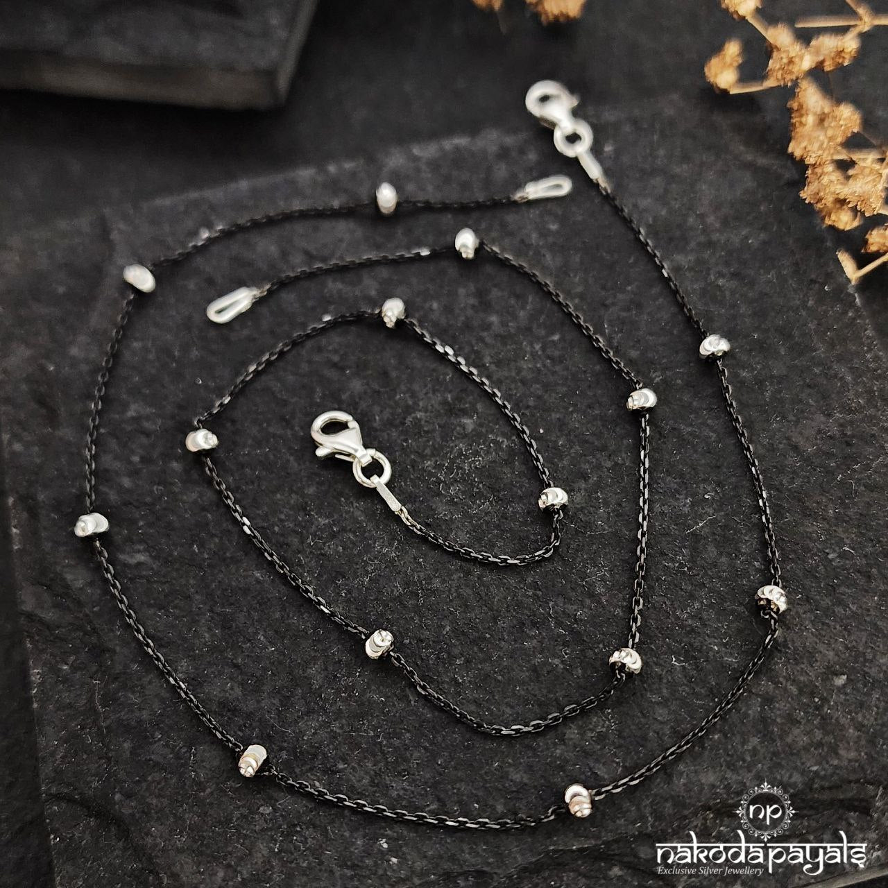 Black Chain Linked Ball Anklets (A6166) – Nakoda Payals