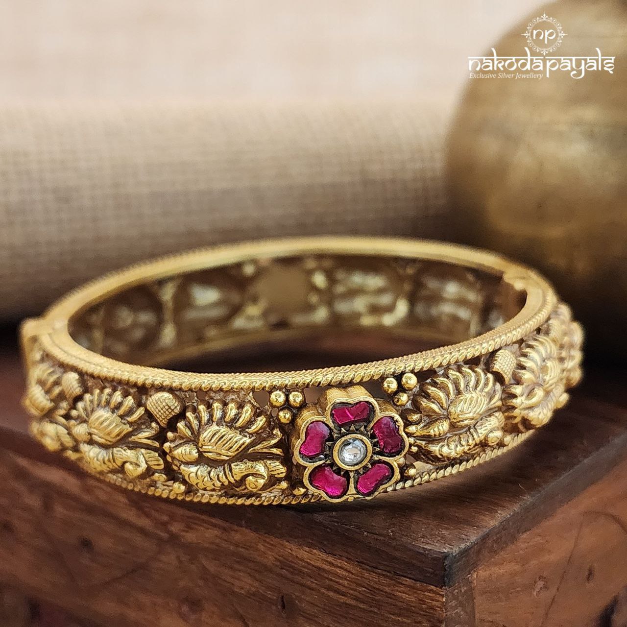 Flower Peacock Kada (Gk2818) – Nakoda Payals