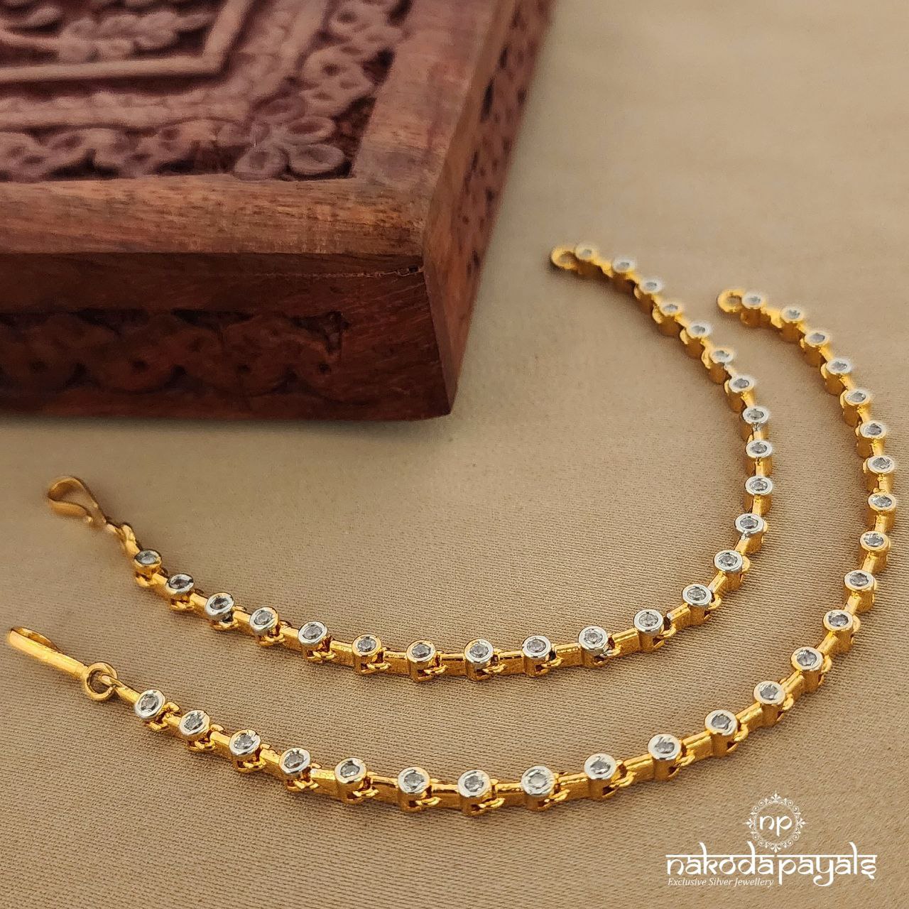 Silver Gold Plated Maang Tikka / Maati – Nakoda Payals